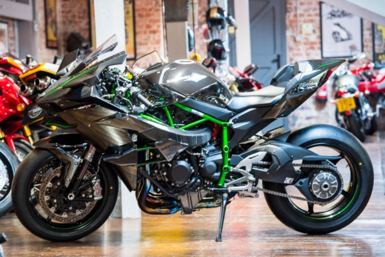 Kawasaki Ninja H2R Images, Colours, Price, Mileage, and Booking Details