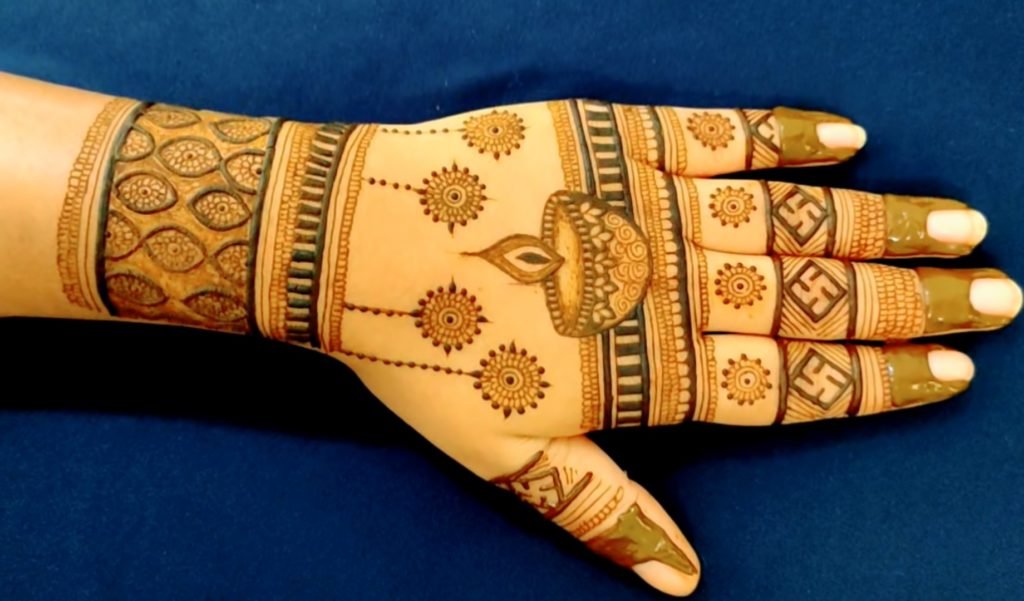 Diwali Mehndi Designs 2024: Check Simple and Easy Mehndi Designs for ...