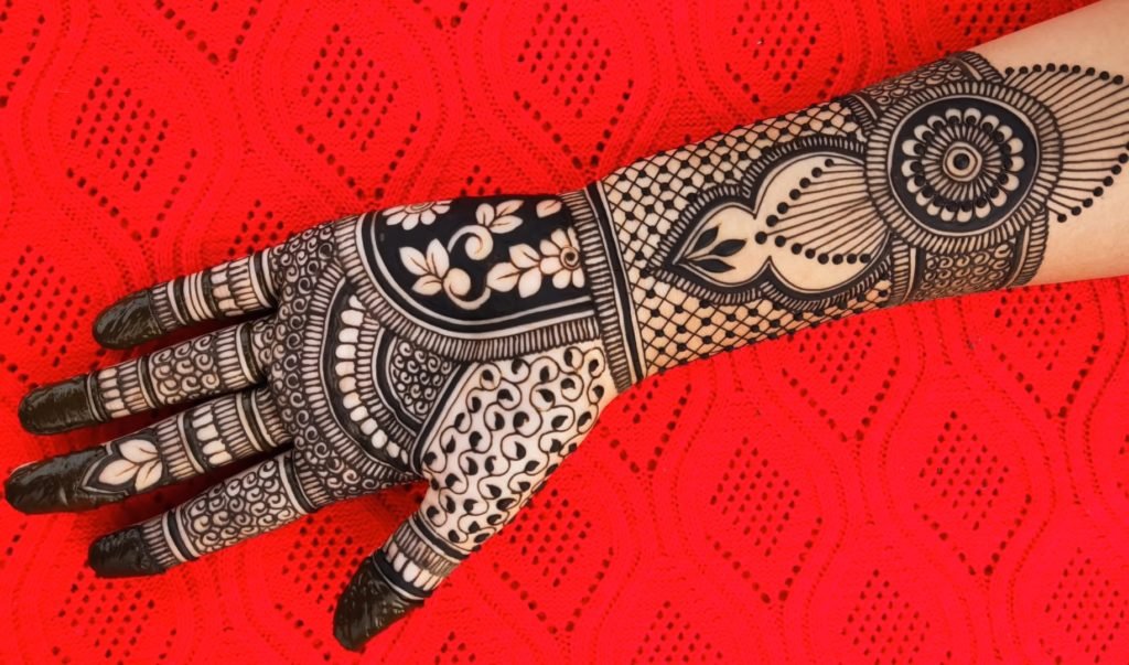 Diwali Mehndi Designs 2024: Check Simple and Easy Mehndi Designs for ...