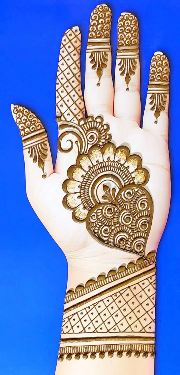 Mehndi Designs 2025, Check Latest Simple and Easy Mehndi Designs Here