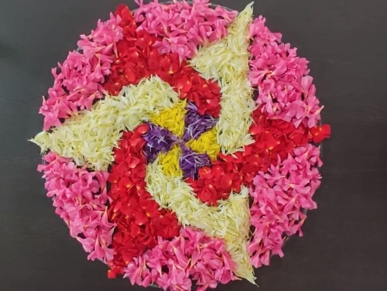 Simple Onam Pookalam 2023, Get the Best Simple Onam Pookalam Designs ...